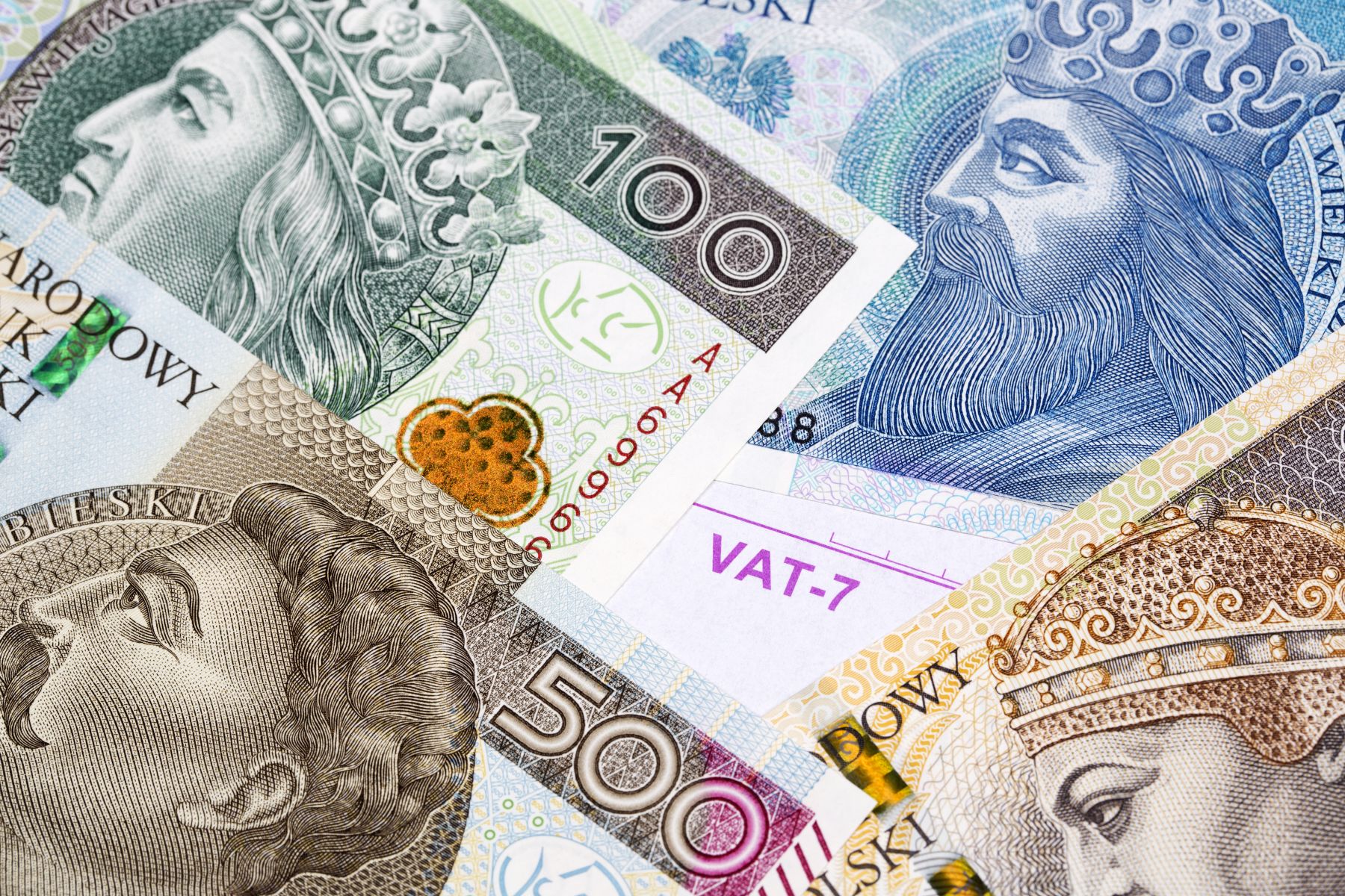 Jak zbudować poduszkę finansową nie mając wysokich dochodów?